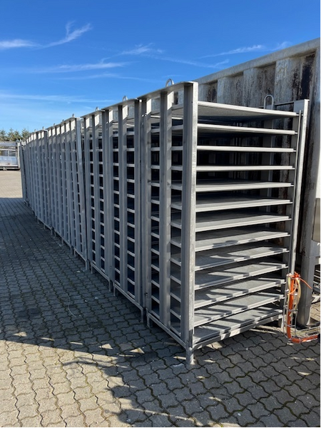 Cheese Brine Vats with Racks – secondhand-equipment.com