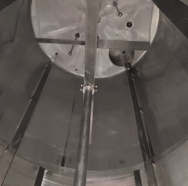 Vertical Insulated tank 27.000L – secondhand-equipment.com