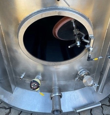 Vertical Insulated Tank 12.300L – secondhand-equipment.com